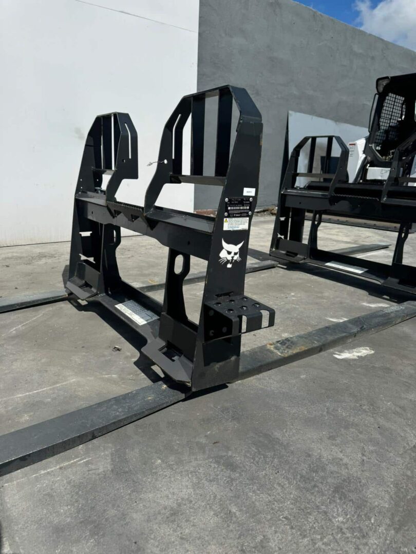 Bobcat pallet forks attachments Available for Sale