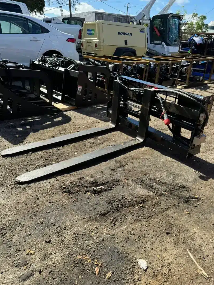 NEW Universal Skid Steer Hydraulic Fork 48 Inch Bobcat Mount