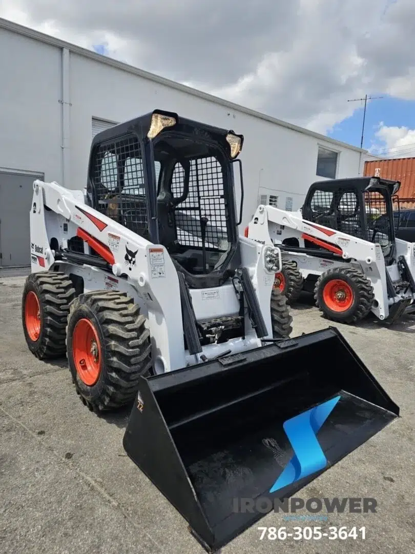 2017 BOBCAT S630 SKID STEER LOADER Hydraulic Aux - Deluxe Panel - Foot ...