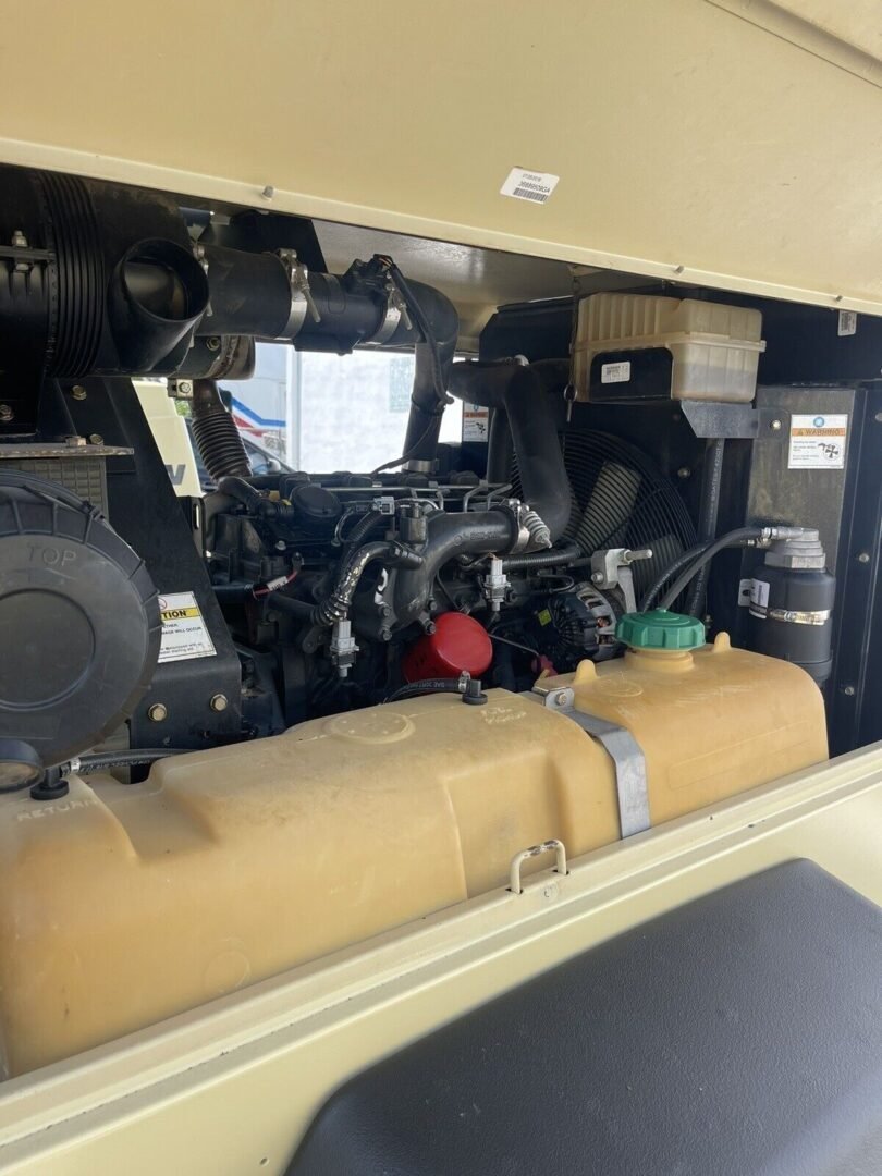 2016 - 185 CFM DOOSAN Portable Diesel air compressor - P185WDO - Doosan ...