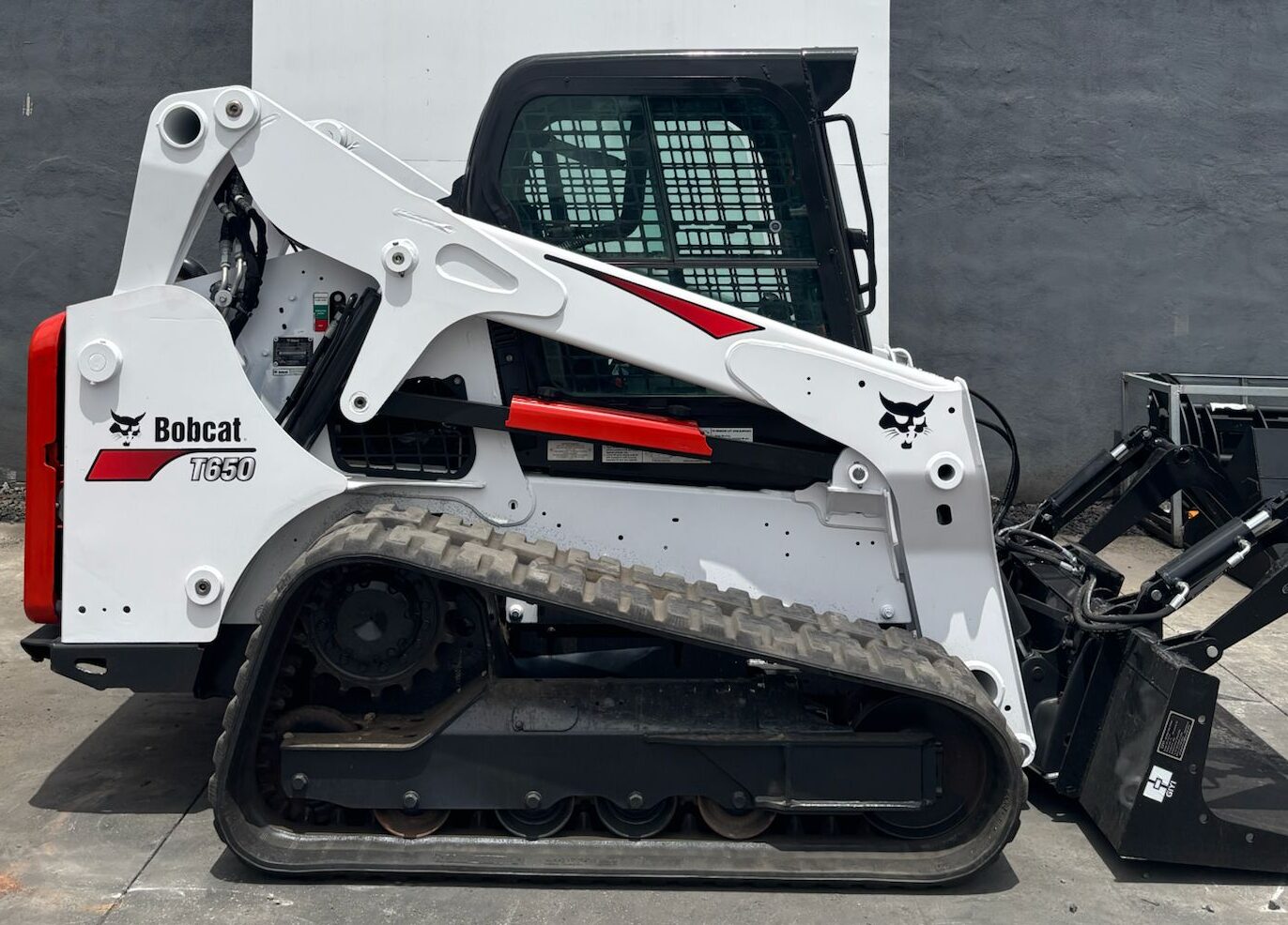 Bobcat T650 Skid Steer Loader 2018 - Powerful Enclosed Cab with A/C ...